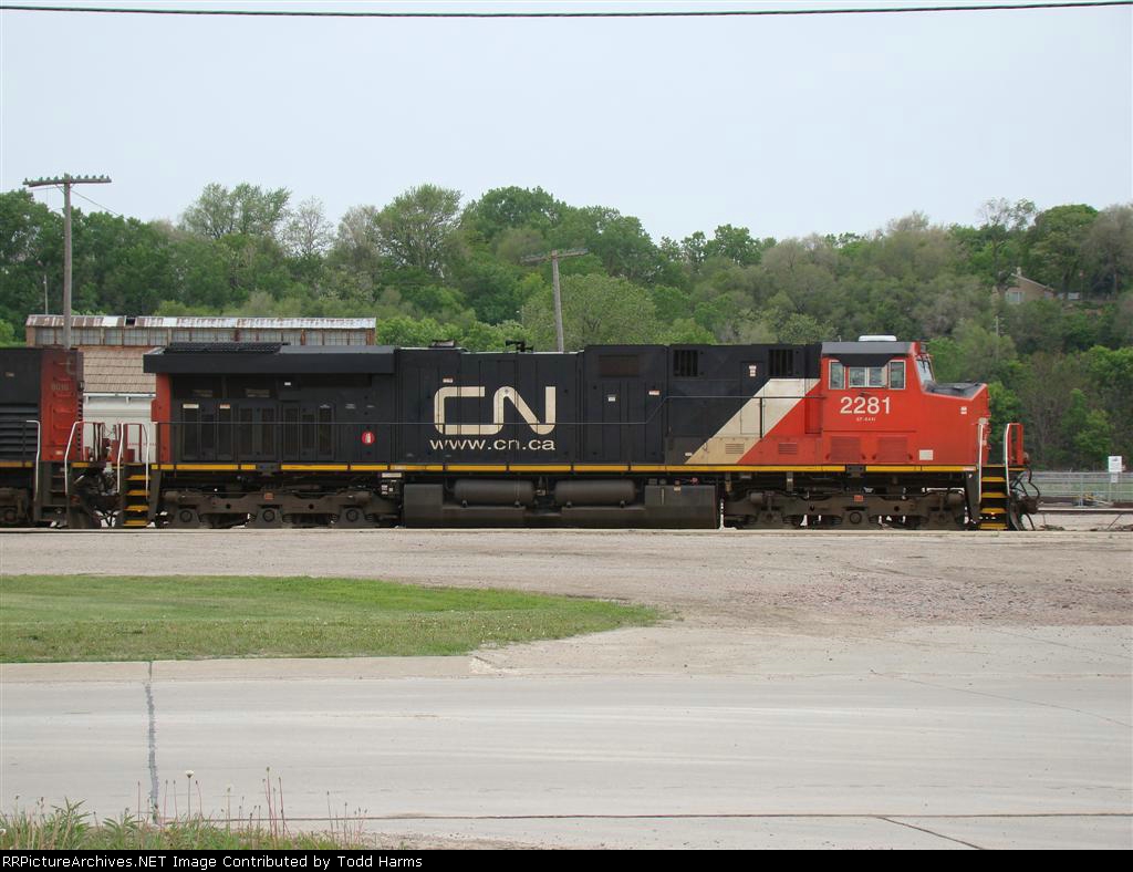 CN 2281